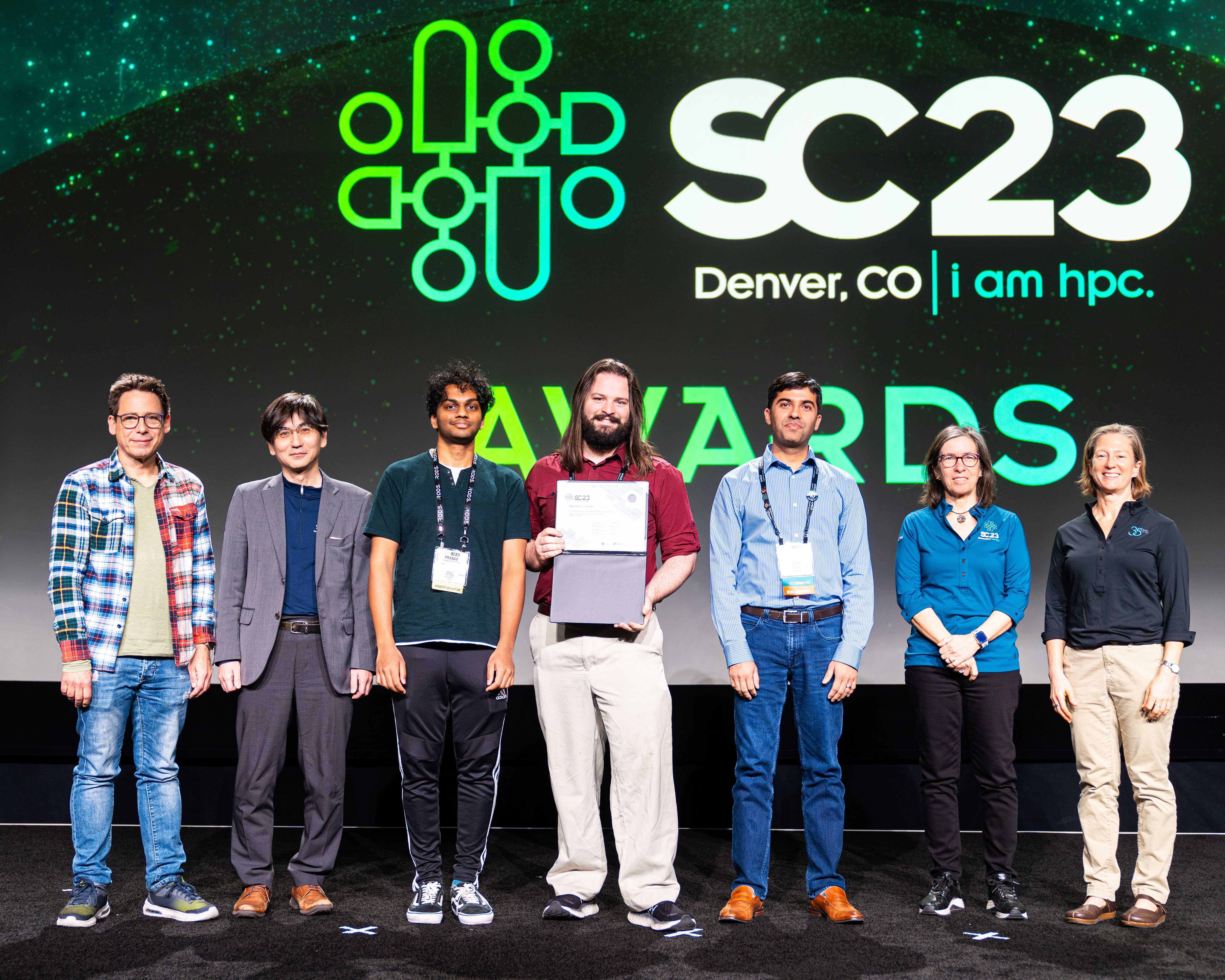 PSSG Students Win Best Research Poster Award at SC23 Conference | UMD ...
